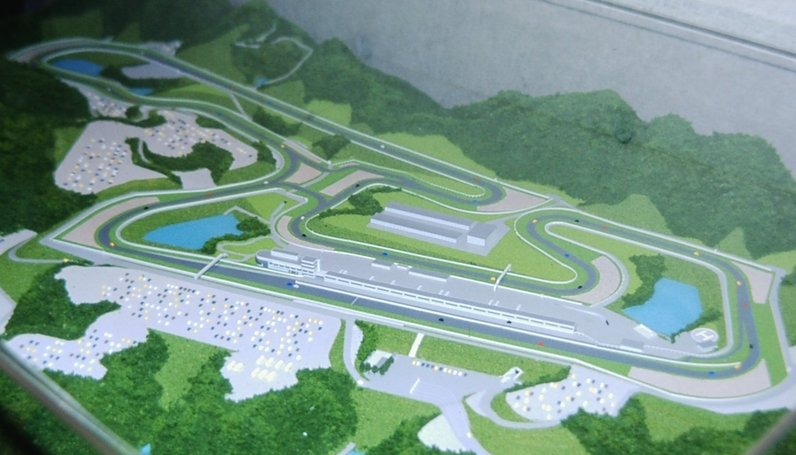 JAPAN’S OTHER RACE CIRCUIT | Simanaitis Says