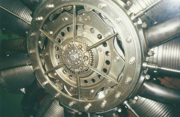 ROTARY ENGINES: HOLD THE CRANK, SPIN THE REST | Simanaitis Says