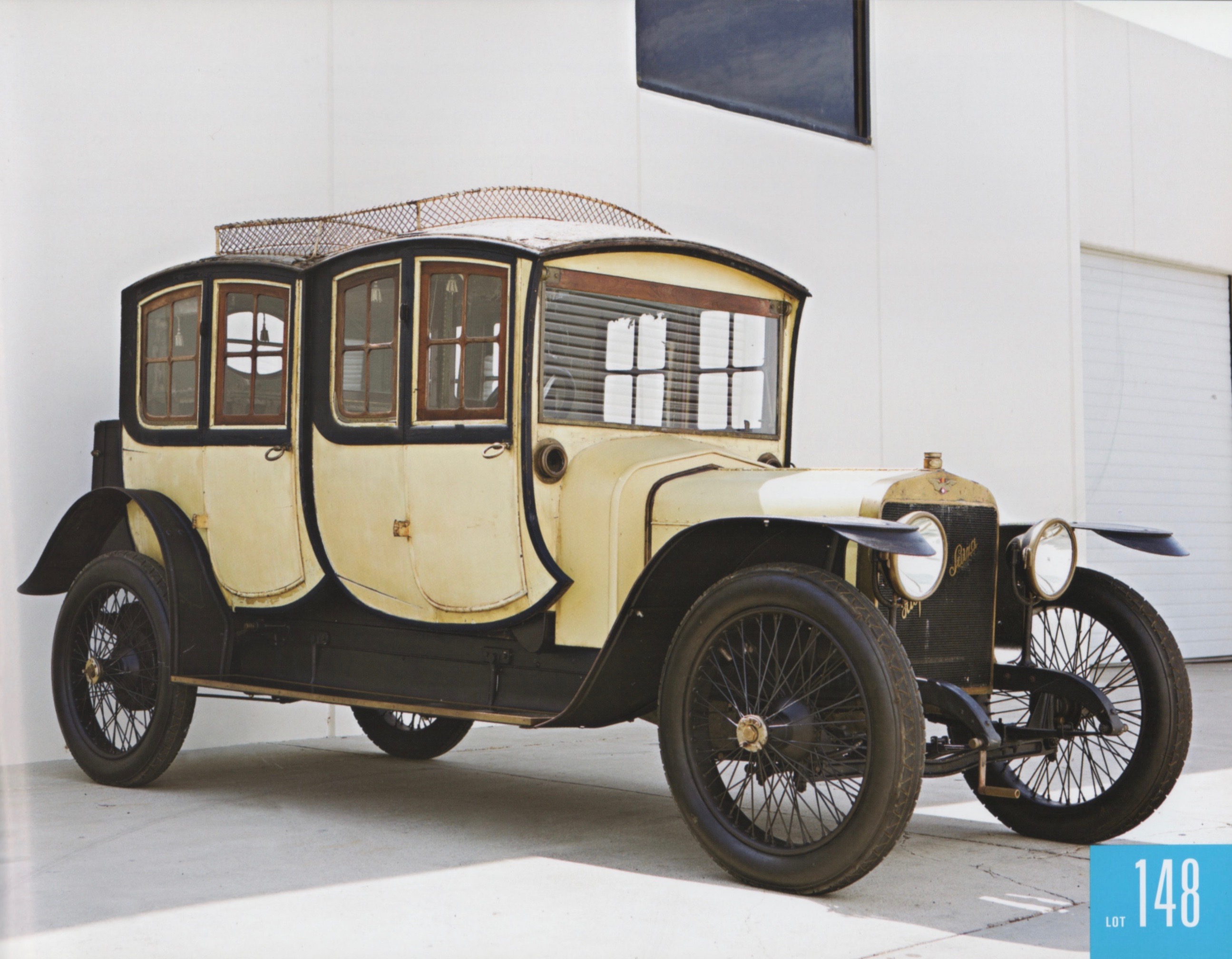 A CARRIAGE FOR THE KING | Simanaitis Says