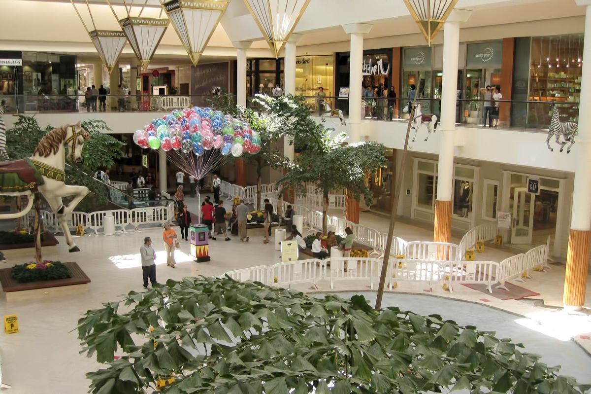 MALL MUSINGS | Simanaitis Says